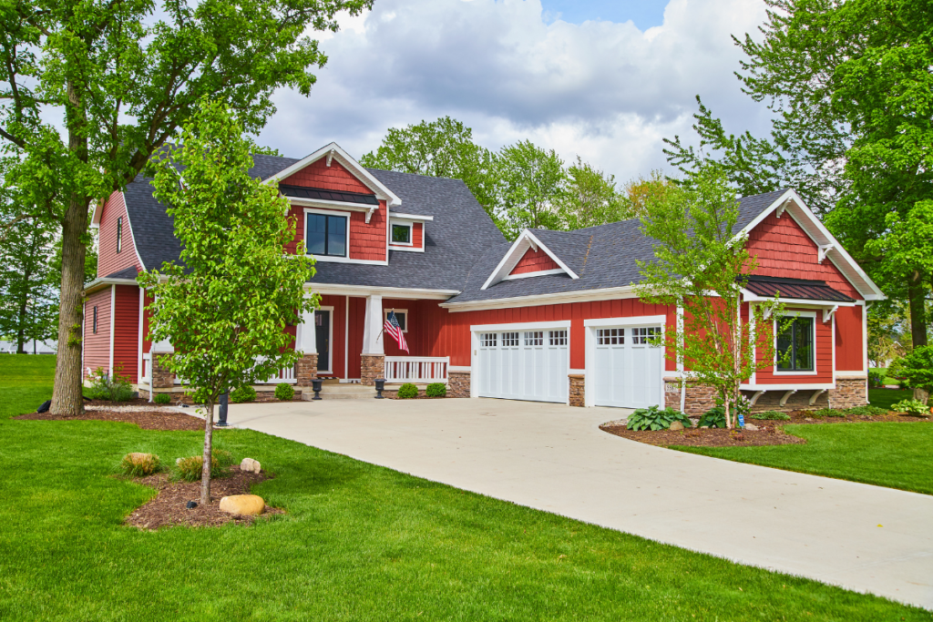 Blog - Vertical Siding VS Horizontal Siding & Their Common Issues ...